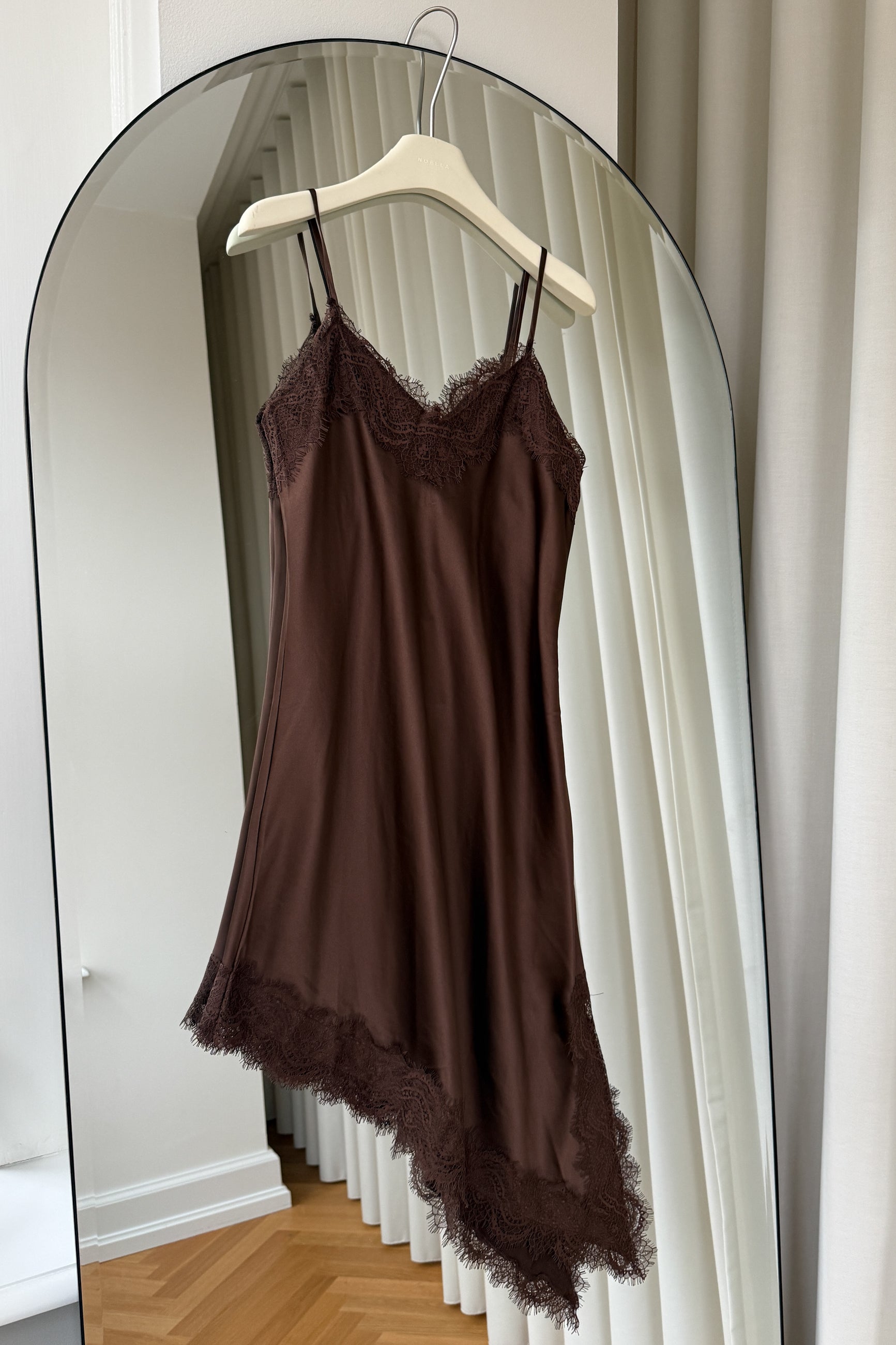 N-Merlie Dress Chocolate – Noellafashion.no